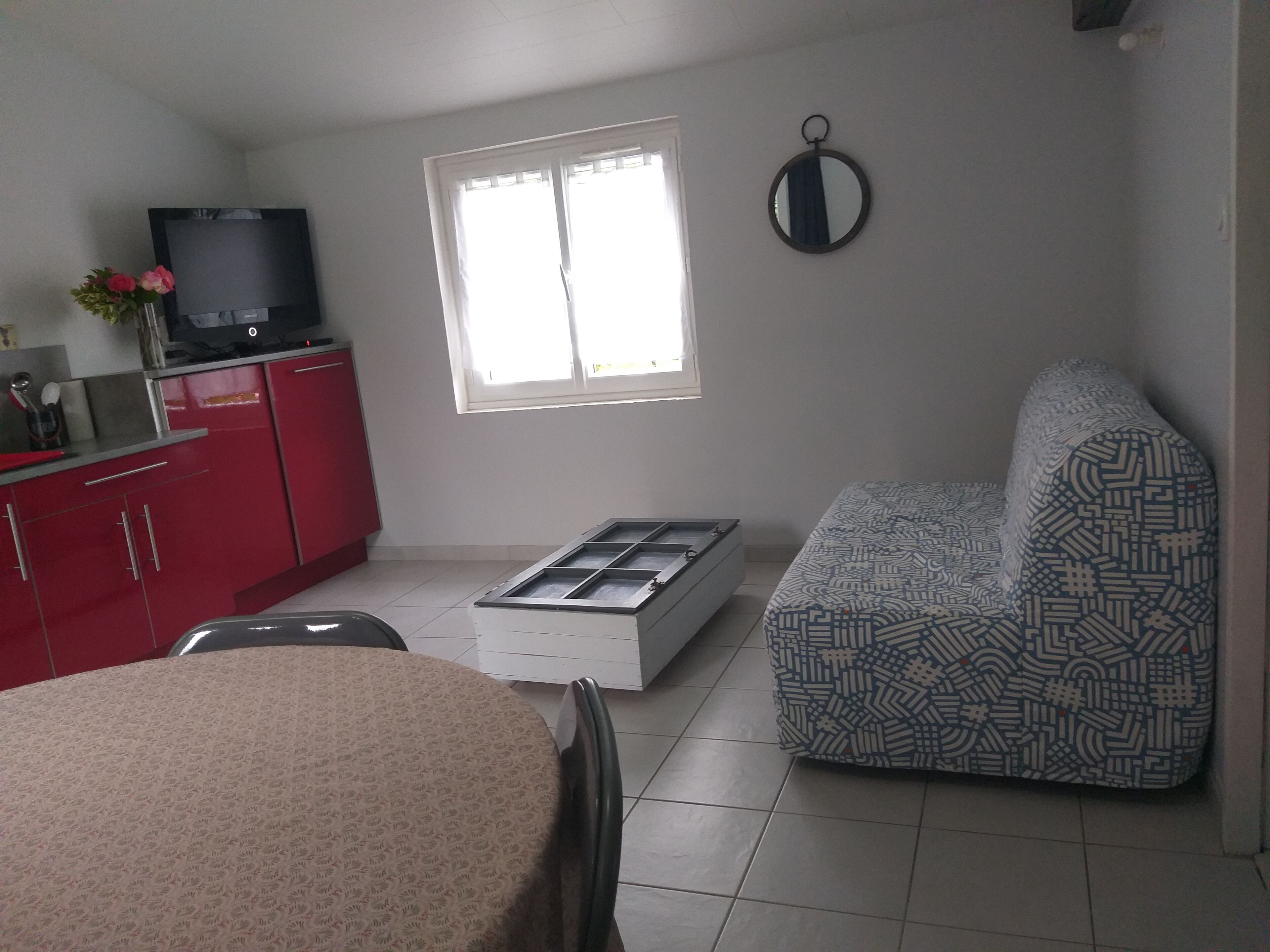 Maison De Vacances à 10 Mn Des Plages, De 2 à 4 Personnes. - Grues