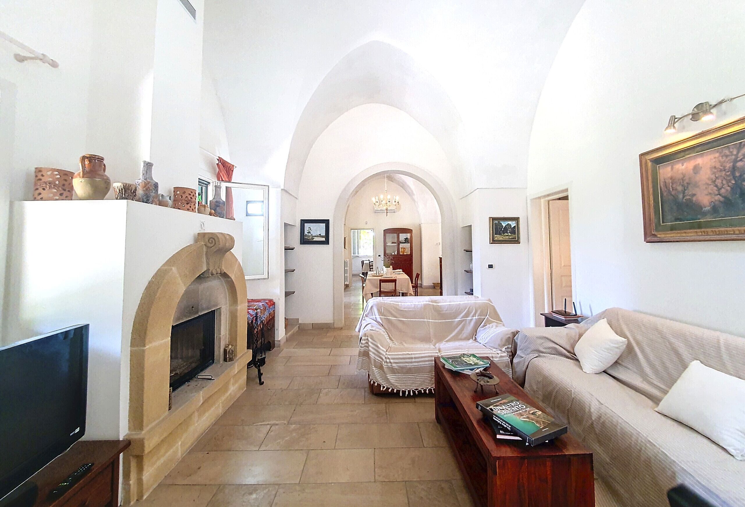 Stunning Country Mansion With Huge Pool & Park - Galatina