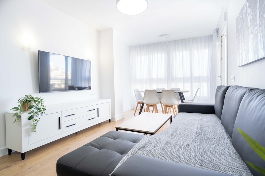 Edf Diana I, Frente Al Mar, Vistas Espectaculares, Wifi. Puerto Marina A 200m - ベナルマデナ