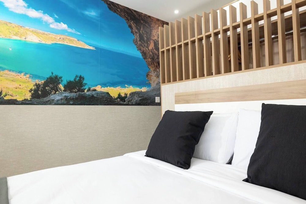 This Apartment Is A 1 Bedroom(s), 1 Bathrooms, Located In San Pawl Il-baħar, Null. - Malta