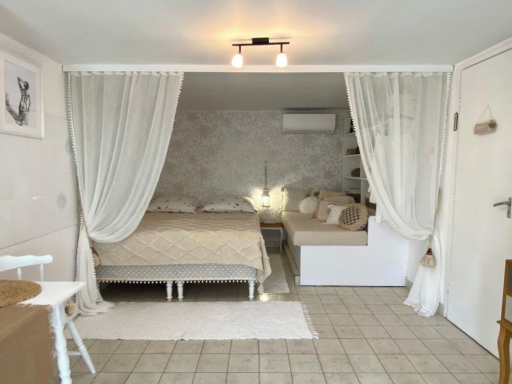Romantic Little Cottage 10 Minutes To Lake Balaton - Tihany