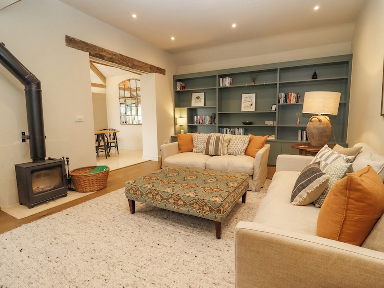 Hawthorn Barn, Family Friendly, With Open Fire In Northleach - 拜伯里