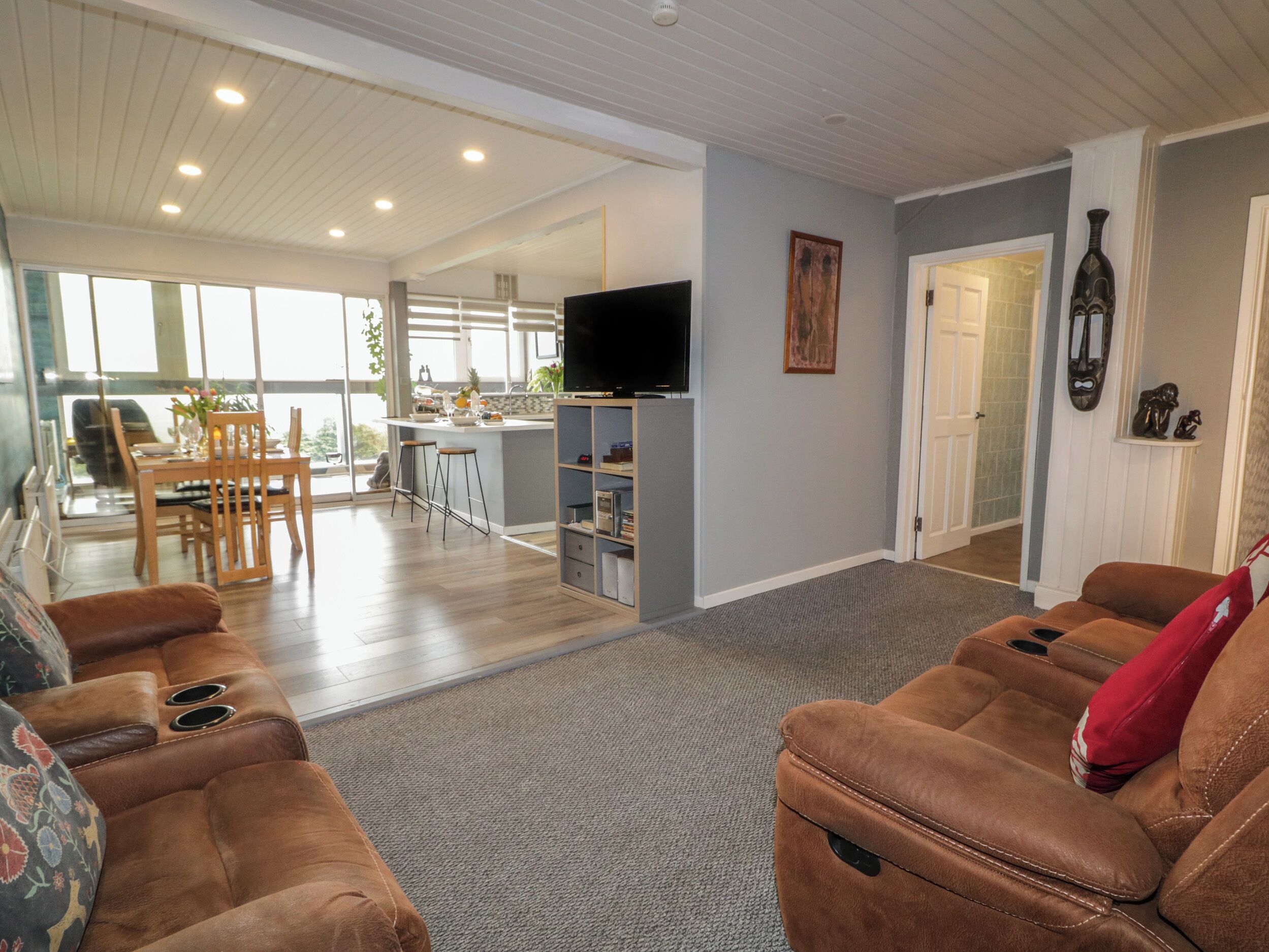 30 Main Street, Pet Friendly, With A Garden In Ballycarry - キャリクファーガス