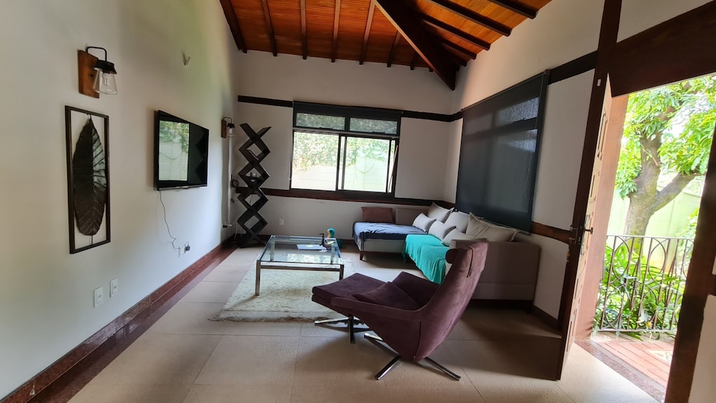 Casa Da Pampulha: Piscina Com Spa E Espaço Gourmet - ベロ・オリゾンテ