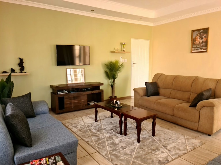 The Cottage: 3 Bedrooms. Rest & Peace Assured - Lilongwe