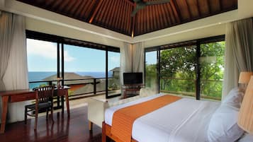 Villa, 4 quartos | Cofre no quarto, secretária