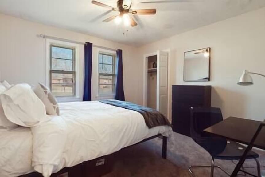 Unit B: 2-bd Flat 10 Minutes From Dt Greenville - Easley, SC