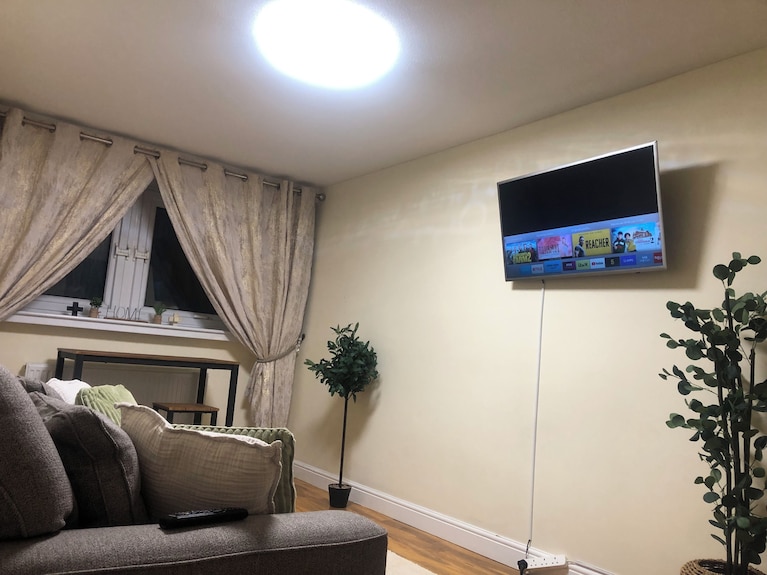 Entire 2 Bed Birmingham City Centre Apartment Uk - Birmingham