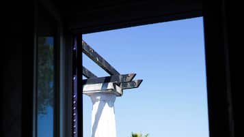 5 quartos, secretária, ferro/tábua de engomar, Wi-fi grátis