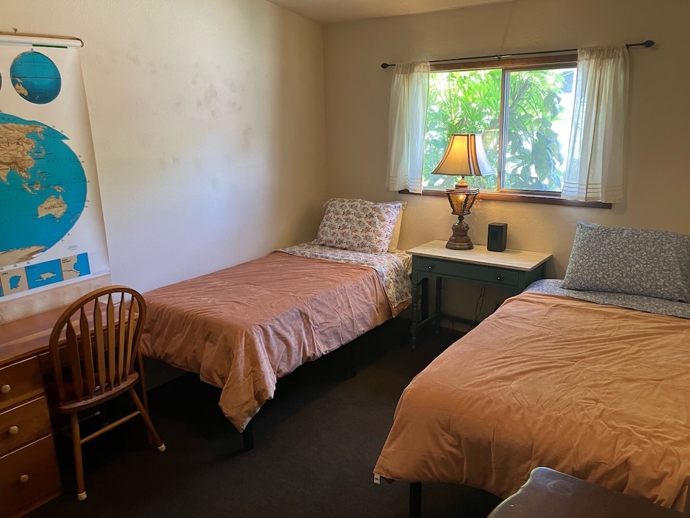 Quaint Apartment Blocks From Downtown Eugene - Oregon