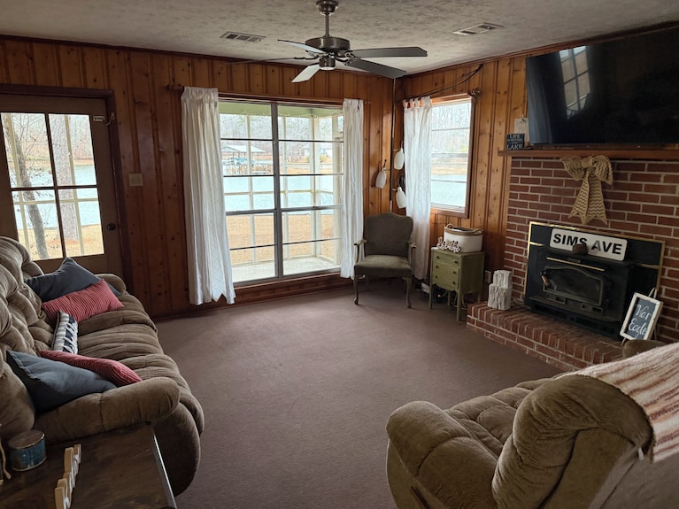 Cozy 2-bedroom With 180 Water Views - Lake Martin, AL
