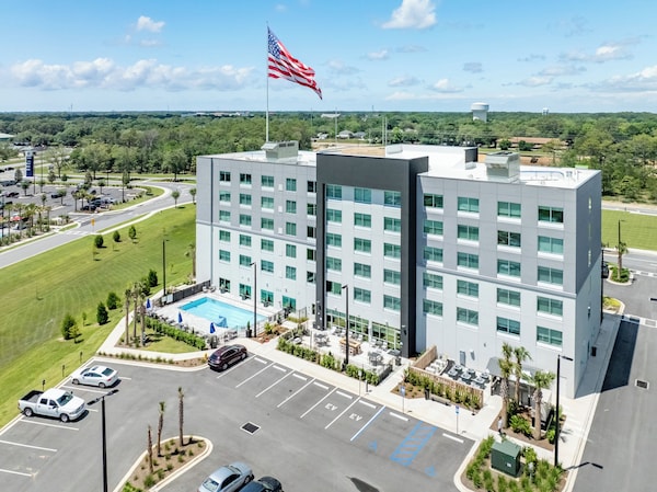 Holiday Inn Express & Suites Fort Walton Beach Eglin Area By Ihg - Fort Walton Beach, FL