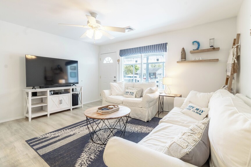 Coastal Cottage! Brand New Listing! - Cape May, NJ
