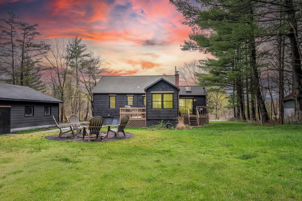 Charcoal Chalet By Avantstay A+ Design W/ Firepit - New Paltz, NY