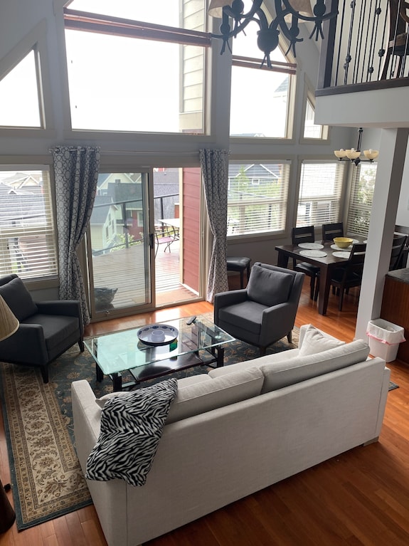 Lake View Cottage In Lacasa Resort - British Columbia