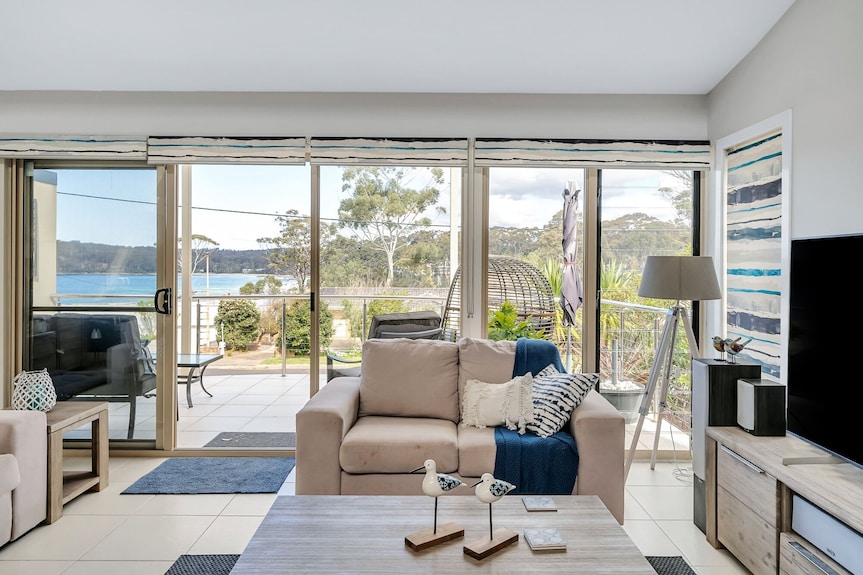 3-bed With Beach Views And Entertainment Area - Long Beach