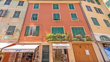 Apartamento família, 2 quartos, micro-ondas (Cozy Maria Apartment in Portofino) | Fachada