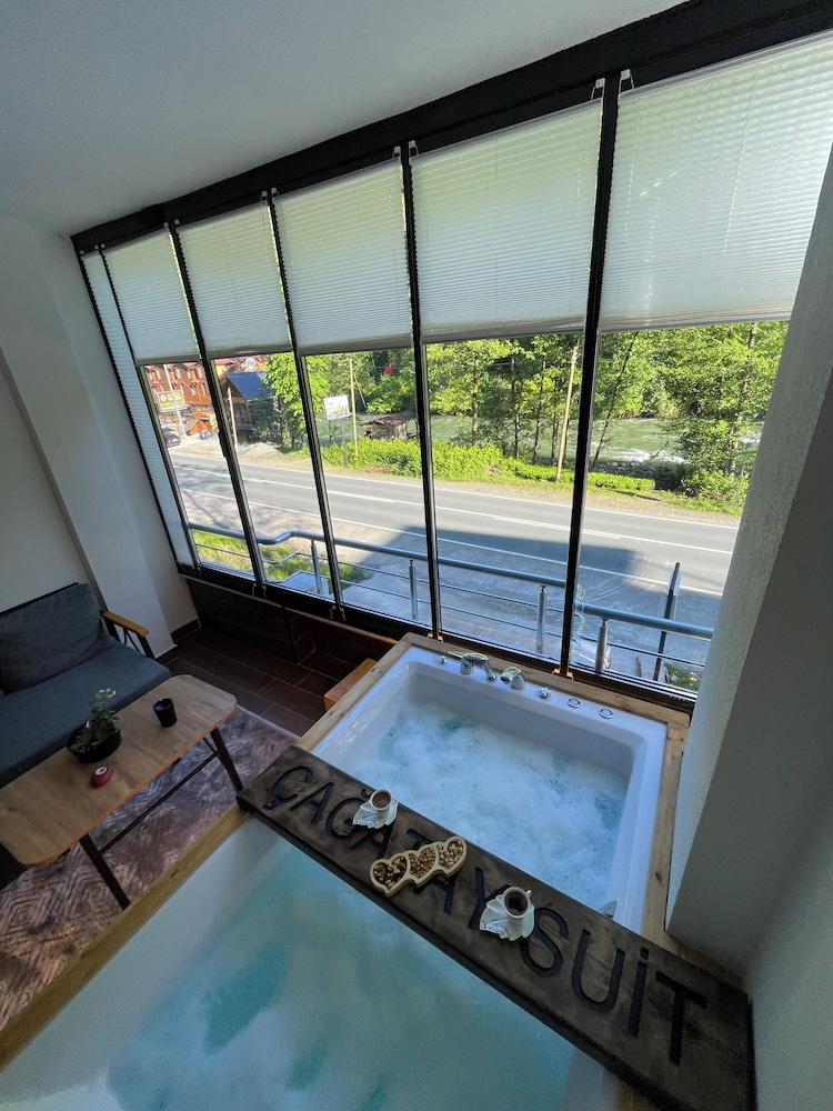 ÇAğatay Suit Resturant - Rize