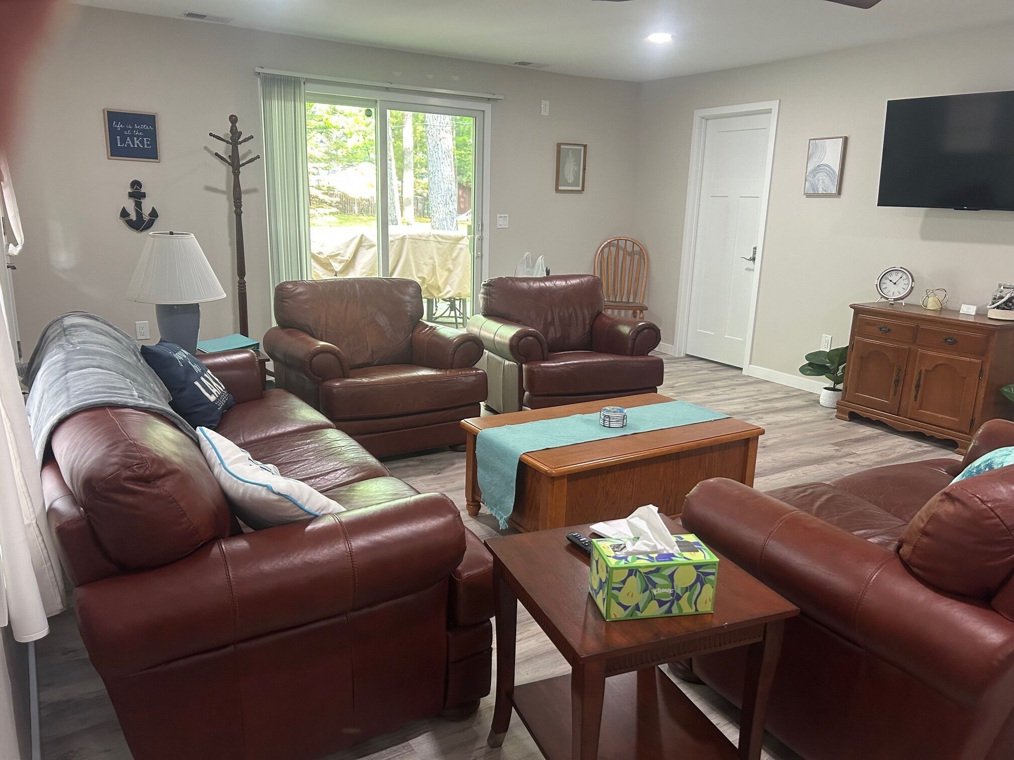 Sloanhouse, Centrally Located With Houghton Lake Views - Houghton Lake, MI