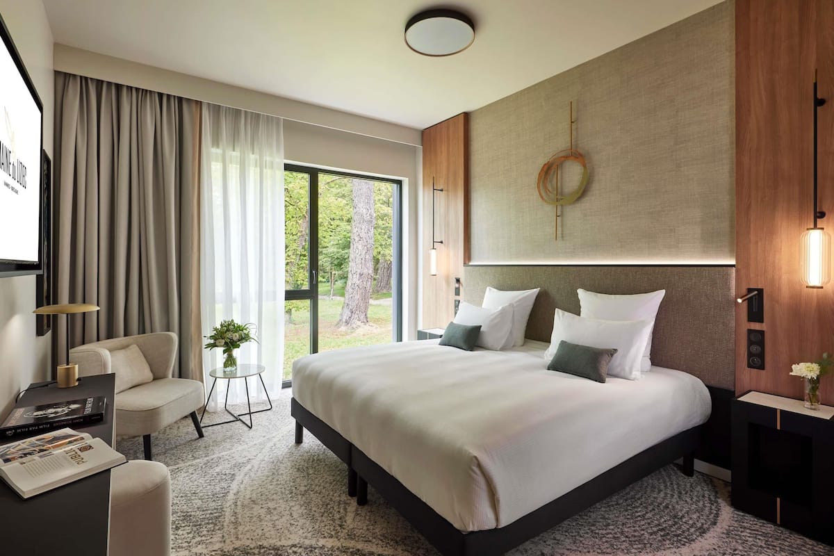 Quarto Superior | Camas de colchão pillowtop, minibar grátis