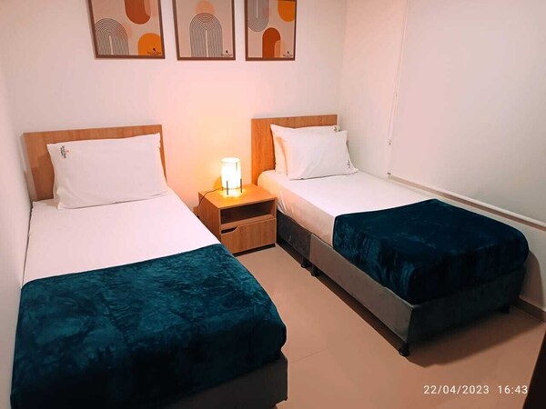 Quedate Apartahotel San Gil Plaza - Santander