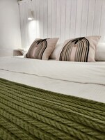 Quarto Familiar | Minibar, com decoração personalizada, Wi-fi grátis 