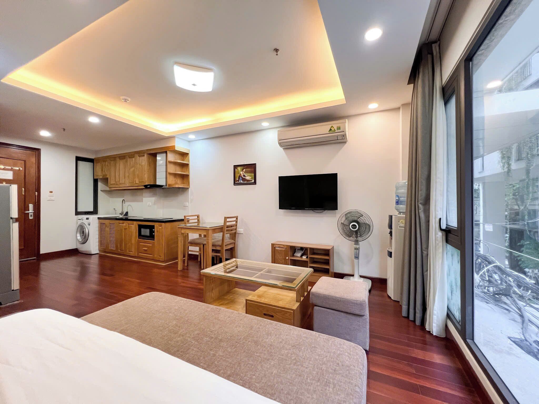 Estúdio Júnior | Sala de estar | TV de ecrã plano 