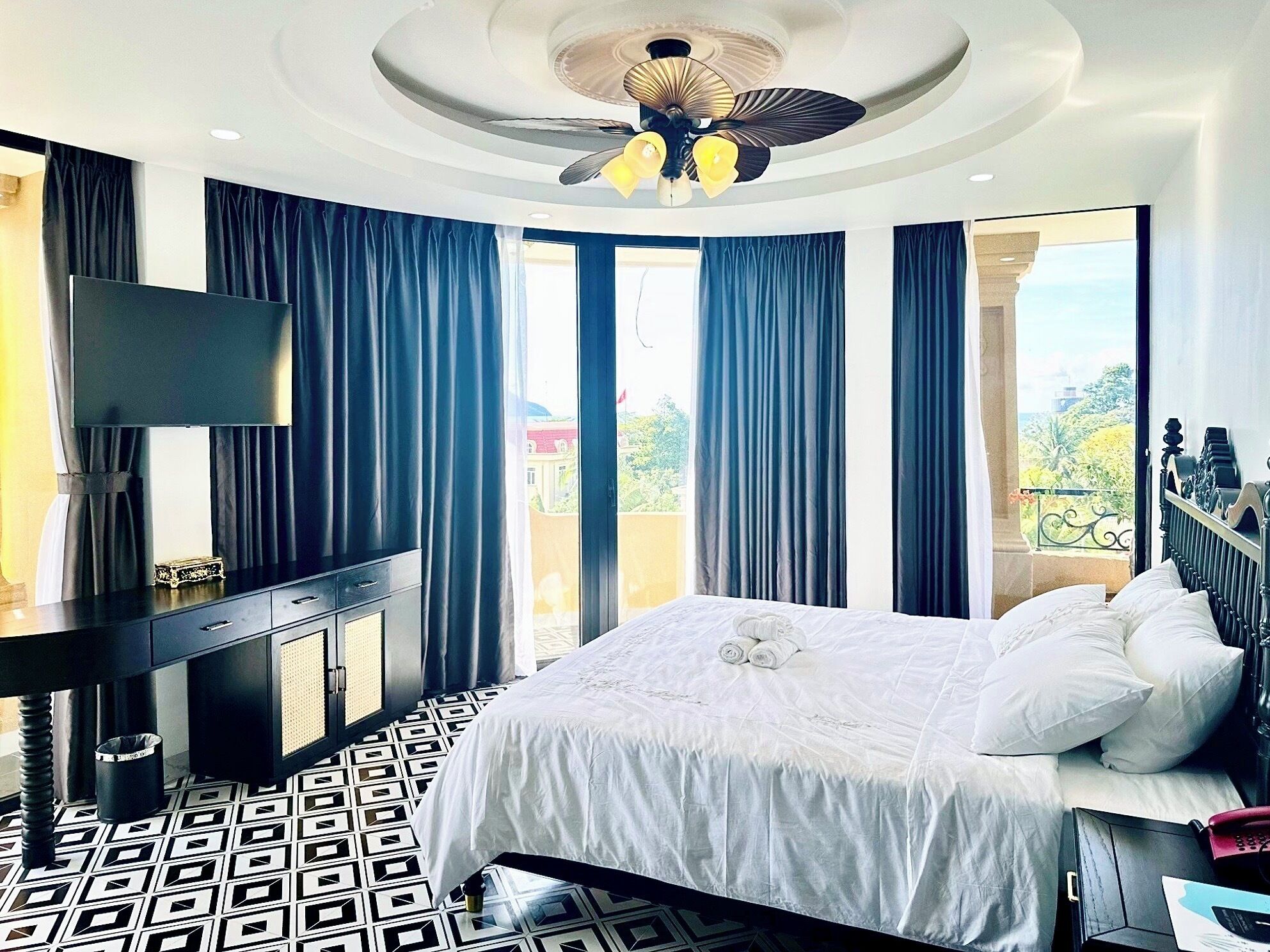 Quarto casal executivo | Escrivaninha, quartos à prova de som, Wi-Fi de cortesia, roupa de cama