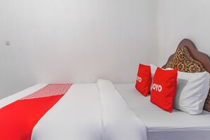 Quarto casal luxo | Escrivaninha, Wi-Fi de cortesia, roupa de cama