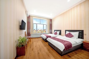 Quarto duplo conforto | Cortinas blackout, Wi-Fi de cortesia