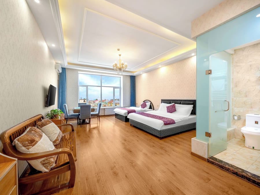 Quarto Triplo Comfort | Cortinas/cortinados opacos, Wi-fi grátis, acesso para cadeira de rodas