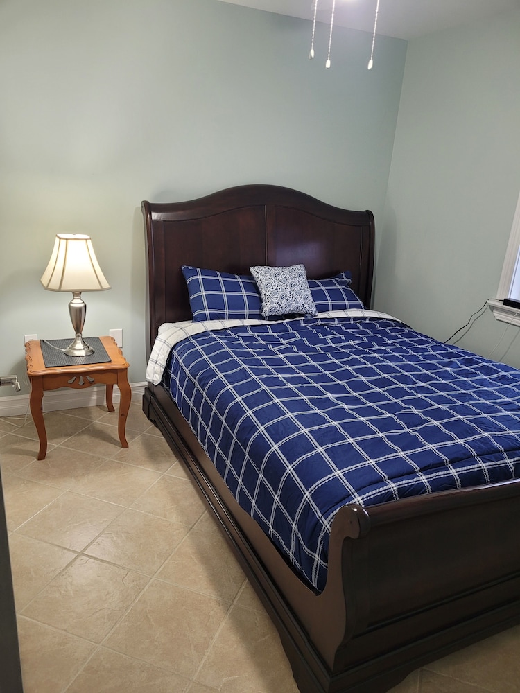 Shediac Cape, 7 Miles From Parlee Beach.
15 Minutes From Moncton - Shediac