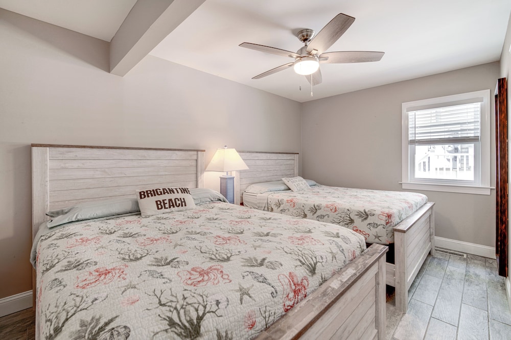 Walkable Brigantine Condo, 4 Mi To Atlantic City! - Stockton University, Galloway