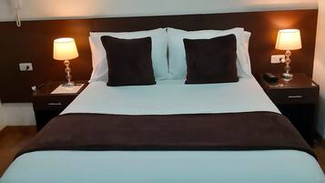 Quarto casal executivo, 1 cama de casal | 1 quarto, individualmente decorados, individualmente mobiliados