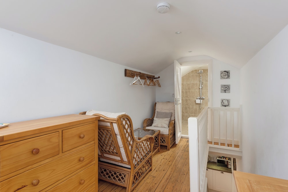 The Old Coach House - Broadstairs