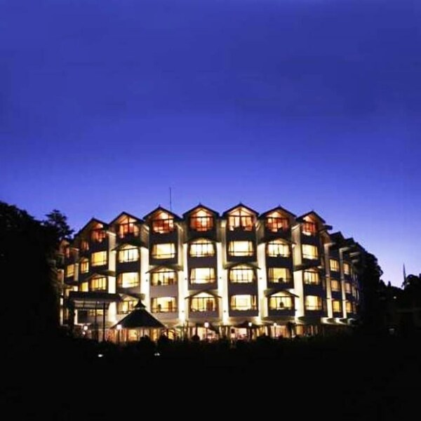 Crescent Resort - Darjeeling