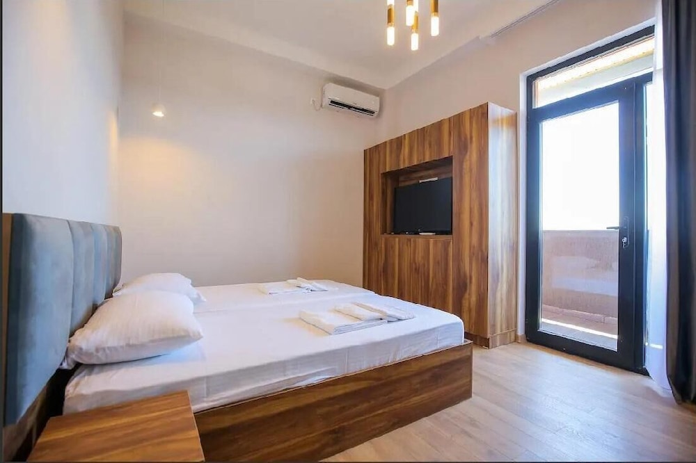 Seventh Floor Apartment - Kutaisi