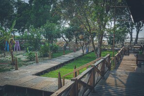 Área de recreio para crianças (ao ar livre)