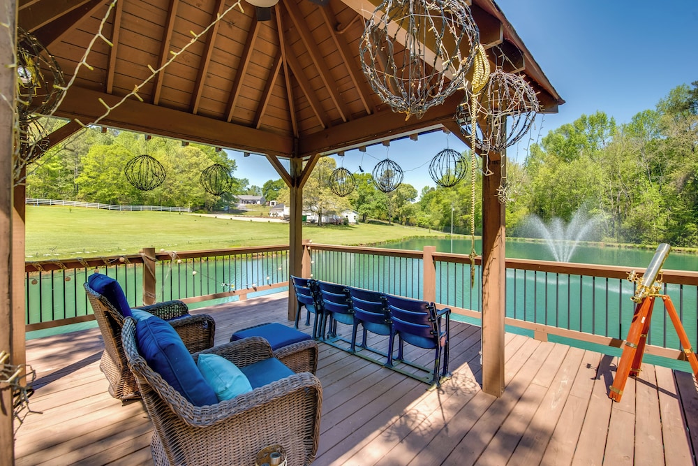 Shared Game Room & Lake Access: Hiram Apartment - Dallas, GA