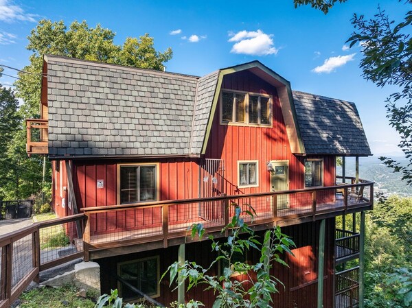 Smoky Mountain High 8 Bedroom Chalet By Redawning - Gatlinburg, TN