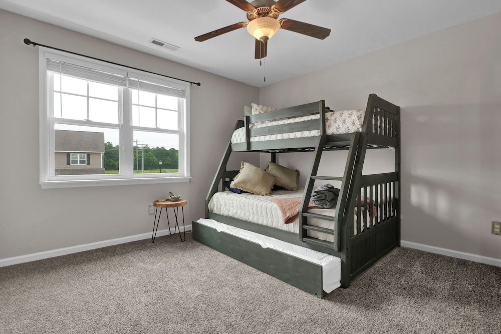 Willow|townhome Close To The Beach! - Sea Haven Beach, NC