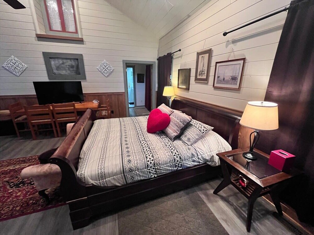 Laketrail Cabin Suite W/hottub Opt Lt1 - Franklin, TN