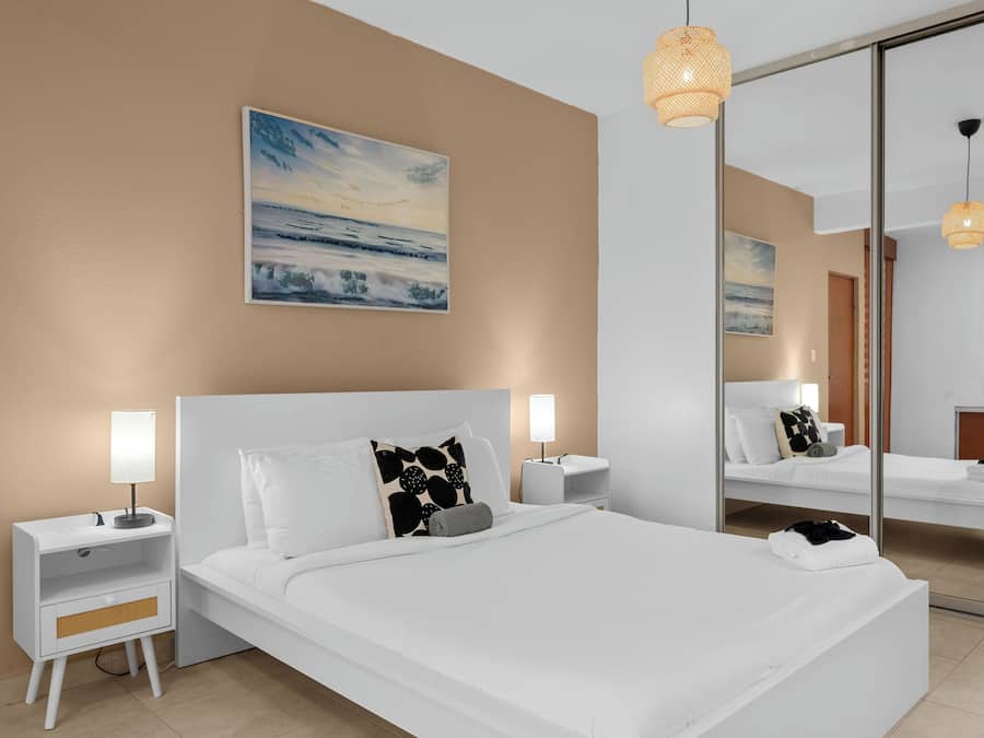 Apartamento | Edredões de penas, Wi-fi grátis, roupa de cama fornecida