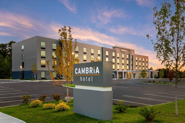 Cambria Hotel & Suites Plymouth - Cape Cod, MA