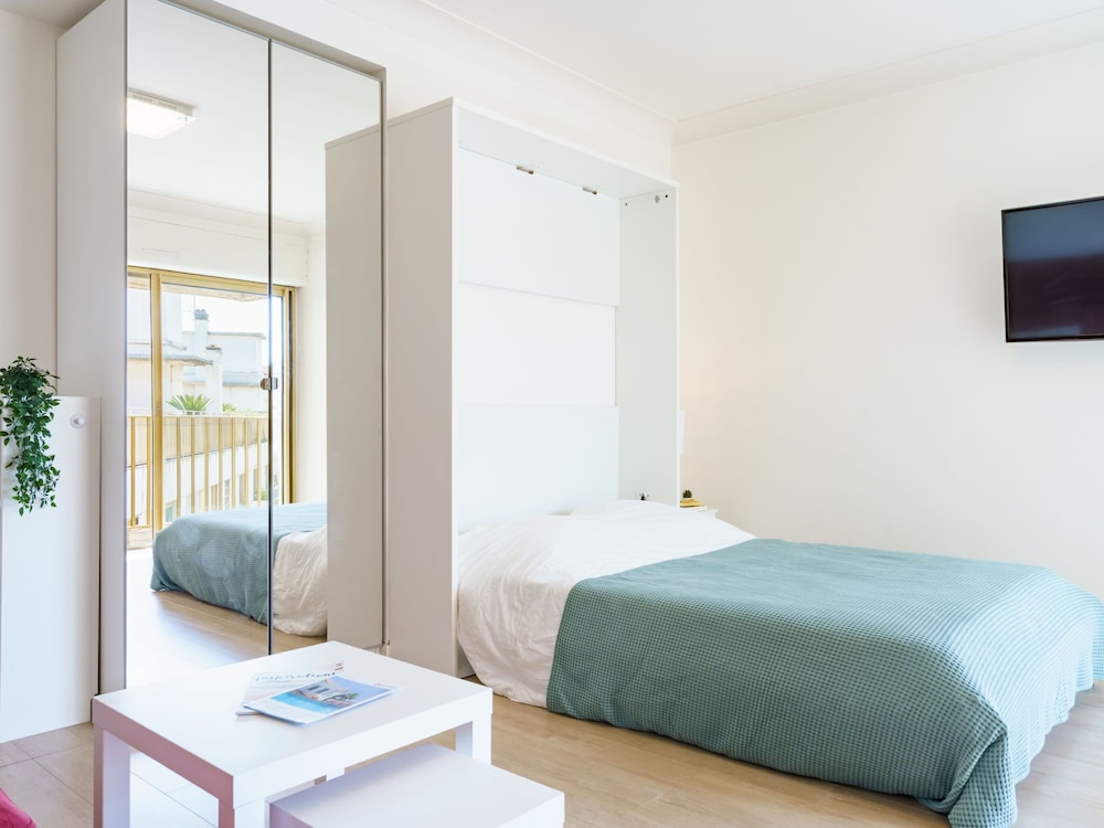 Raphaël By Interhome - Biarritz
