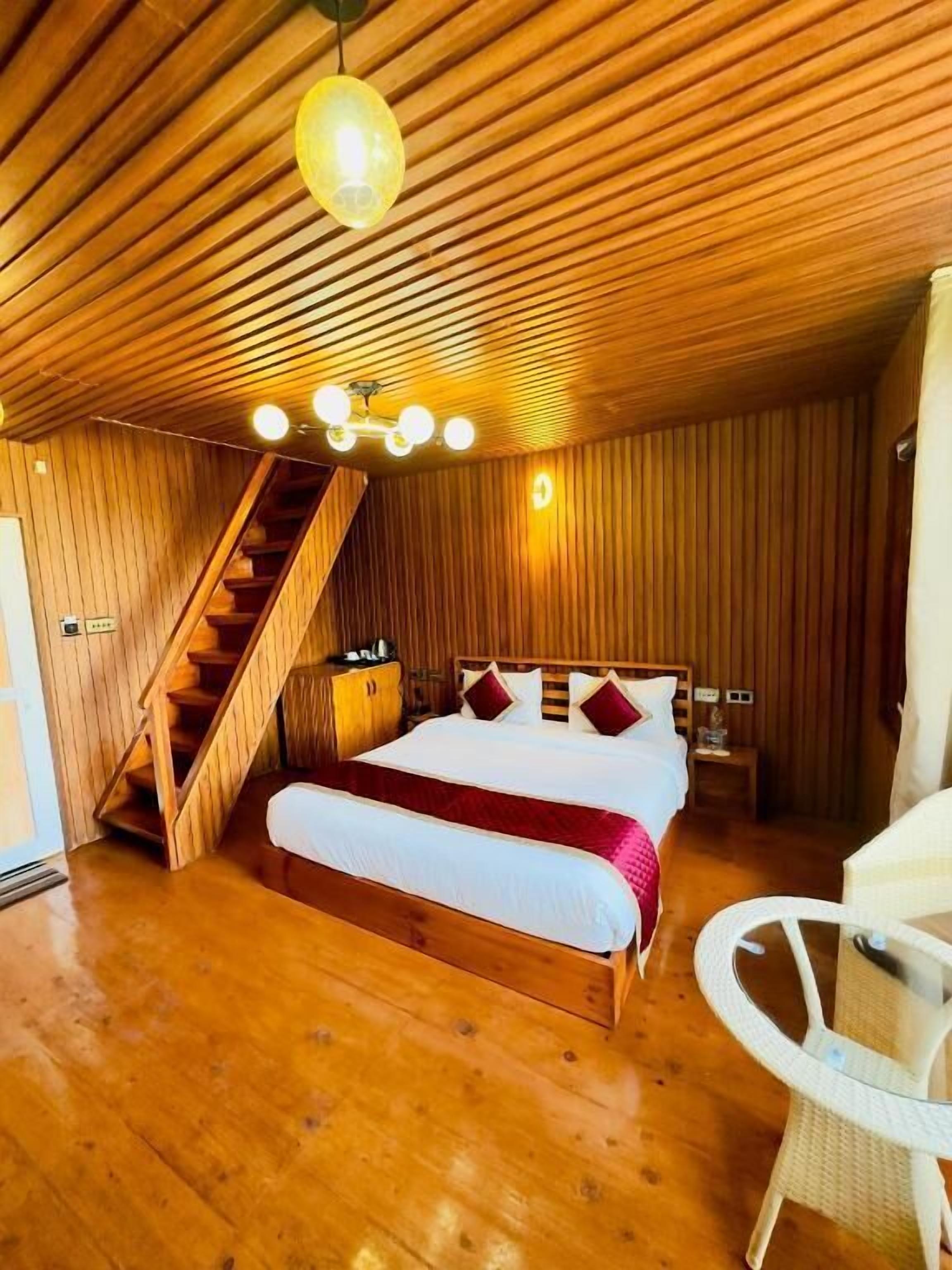 Cofre no quarto, cortinas/cortinados opacos, quartos insonorizados 