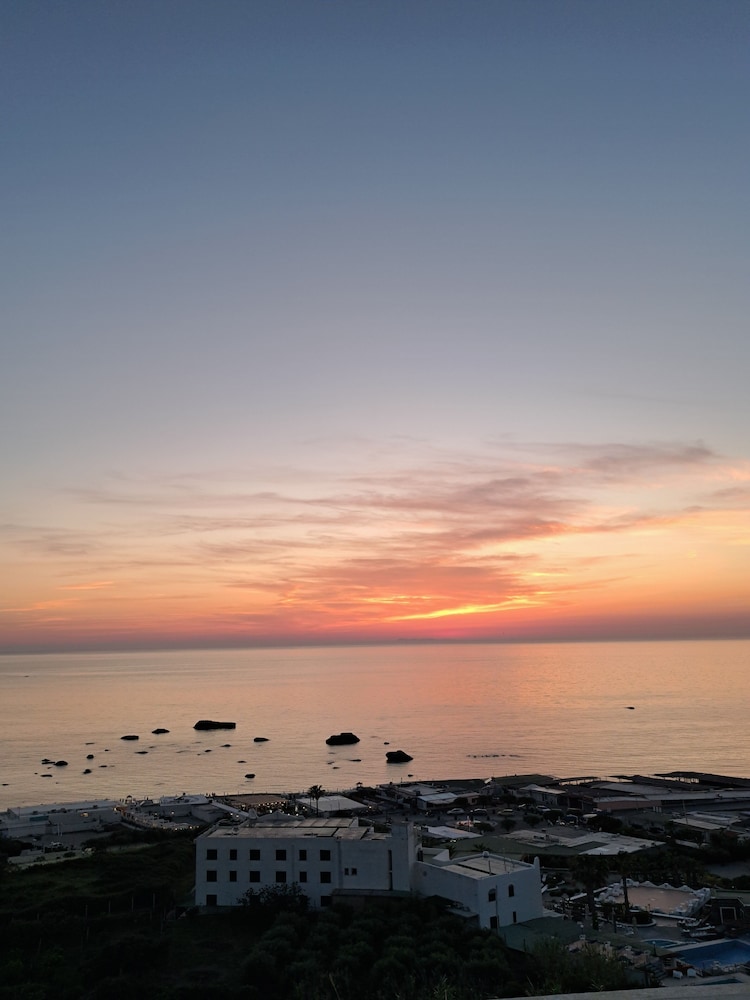 In 5 Minuten Am Meer, Mit Atemberaubender Aussicht, Schwimmbad, Wifi, Parkplatz. - Forio