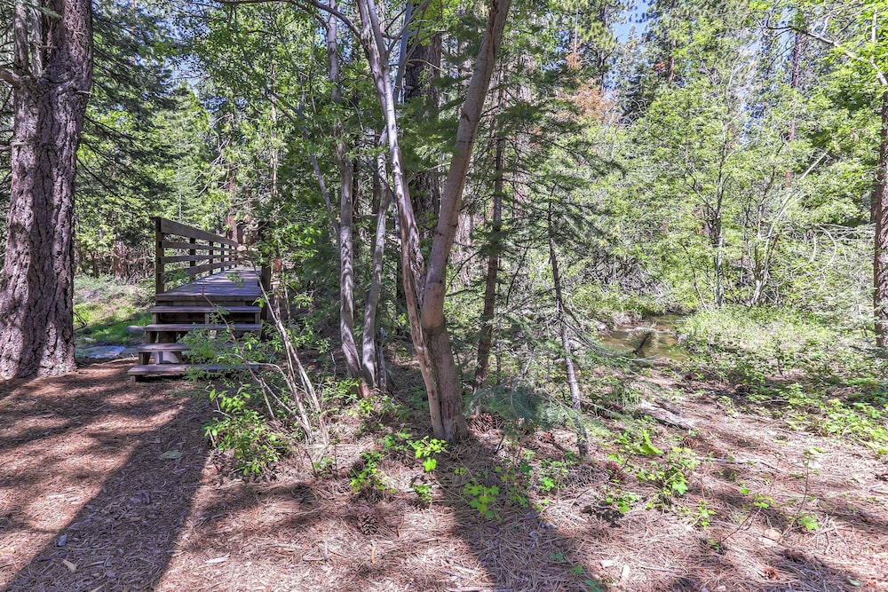 Sunny Kings Beach Retreat ~ 1 Mi To Lake Tahoe - North Lake Tahoe, CA