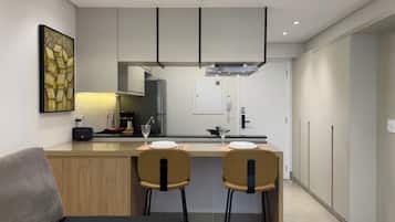 Apartamento | Sala | Smart TV de 42 polegadas com canais por cabo, Netflix