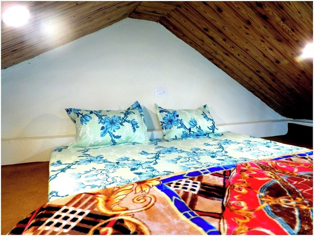 Chail's Best-kept Secret: Hideaway Homestay - A Comfortable And Secluded Retreat - Chail
